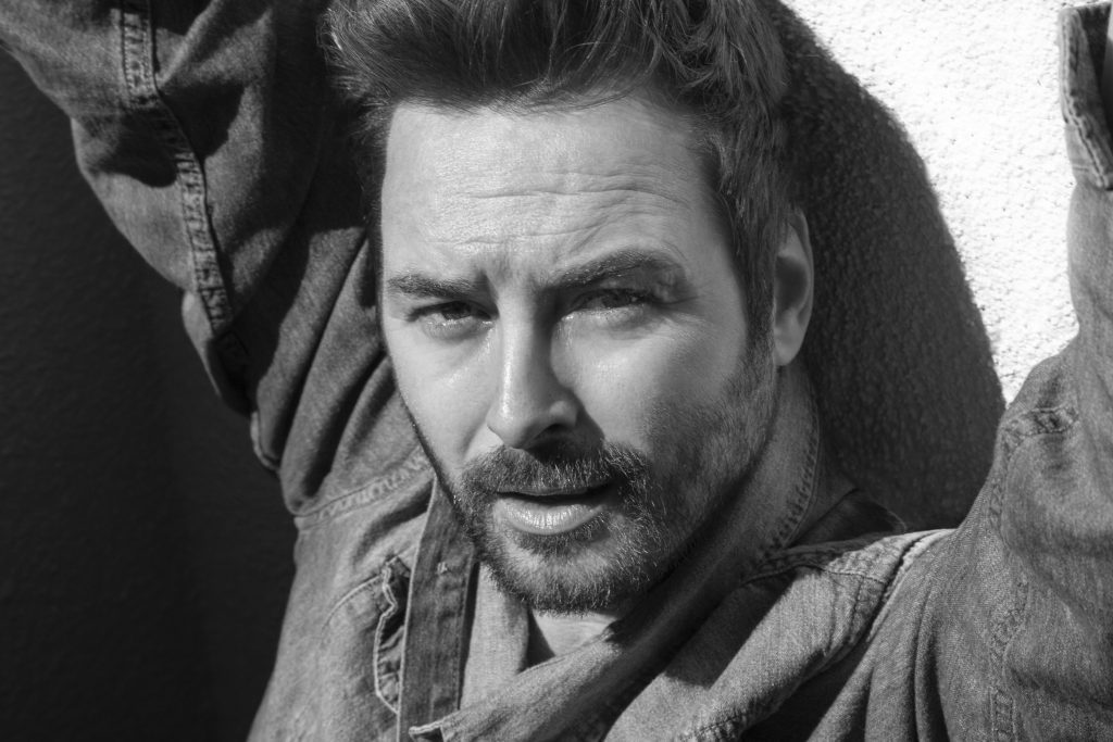 Nick Hardcastle Official - Australian Entertainer, Creative and Coach